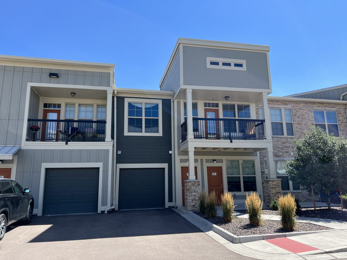 Castle Rock Apartment Homes | Apartments Near Castle Rock CO | Ridge ...