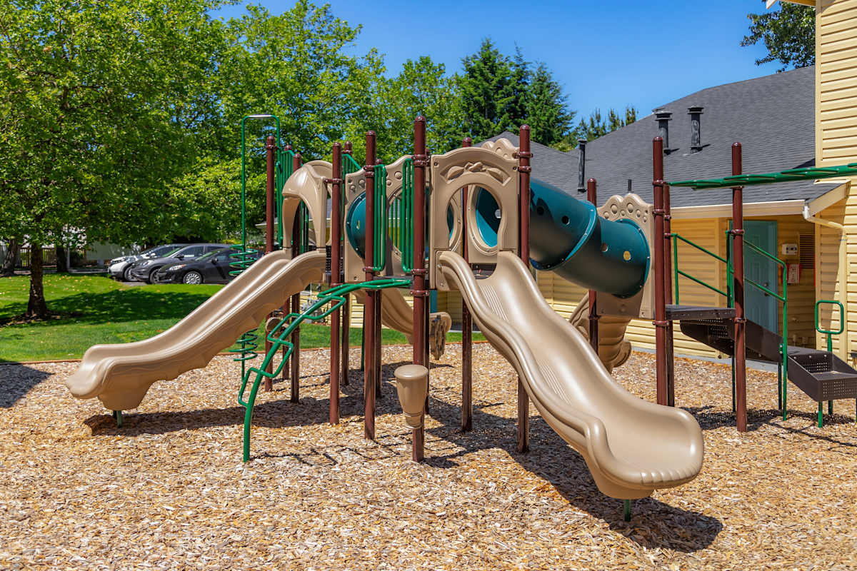 Photos and Video of Dockside Apartments in Kent, WA