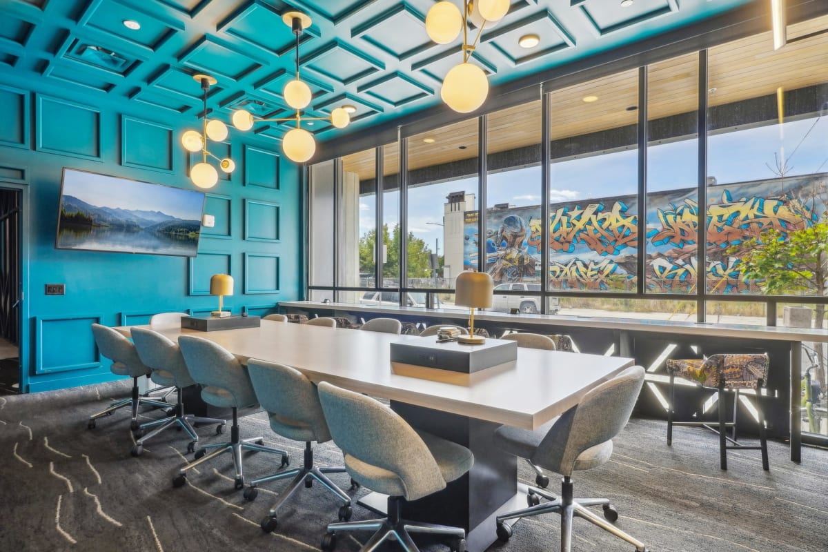 Neon Local Apartments | Denver for Rent | Apartments South Broadway