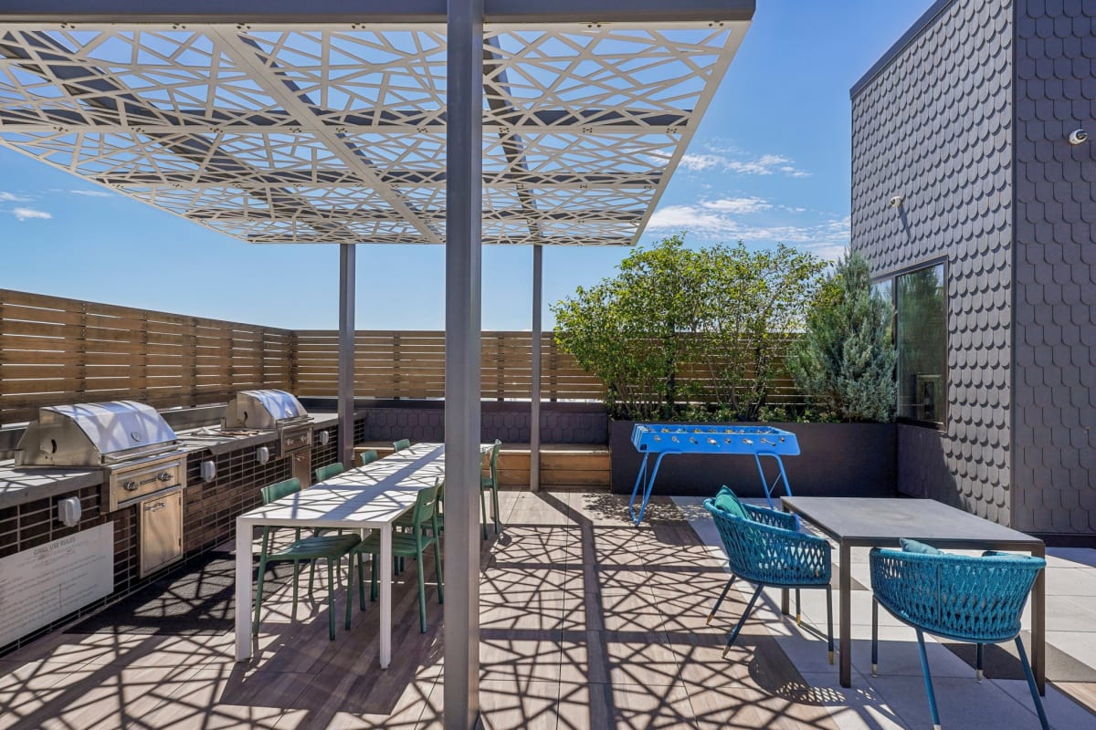 Neon Local Apartments | Denver for Rent | Apartments South Broadway