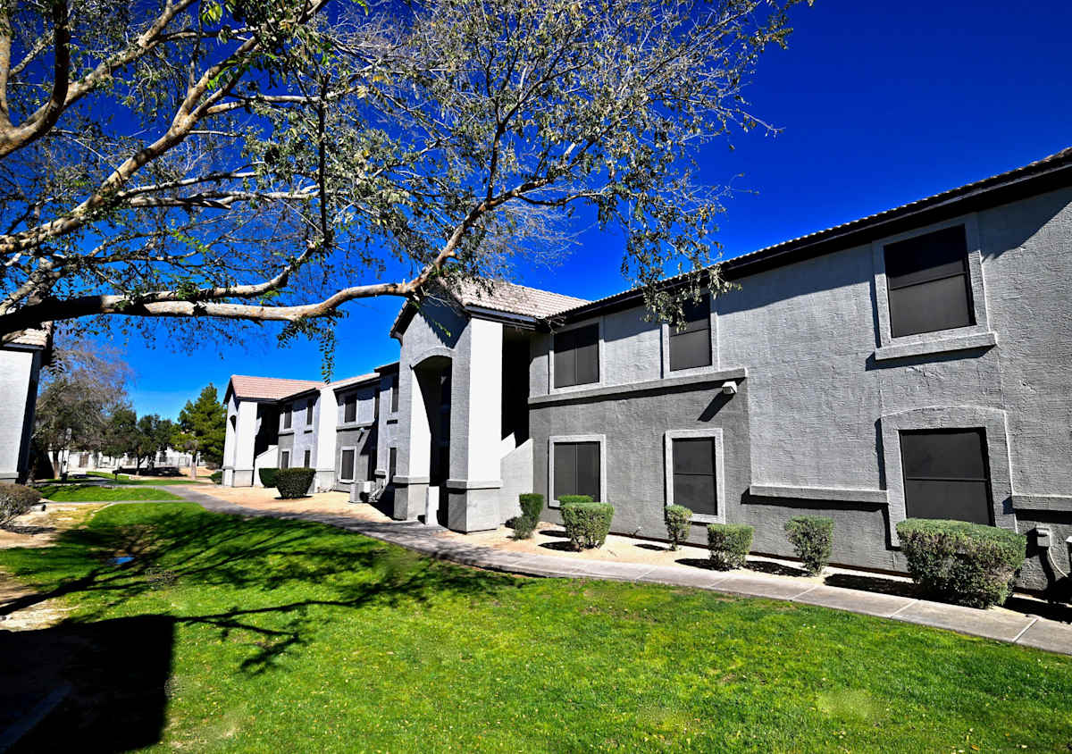 Property details for Siesta Pointe from Celtic Property Management, LLC