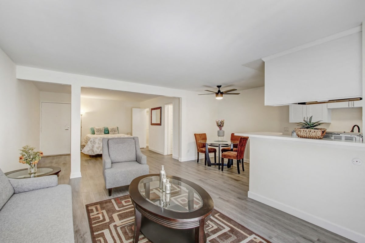 Photos and Video of Villa La Paloma in Reseda, CA