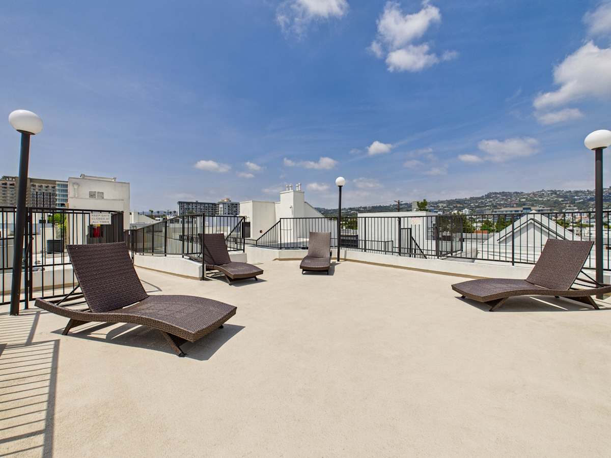 Photos and Video of 310 S. Swall Drive Apartments in Los Angeles, CA