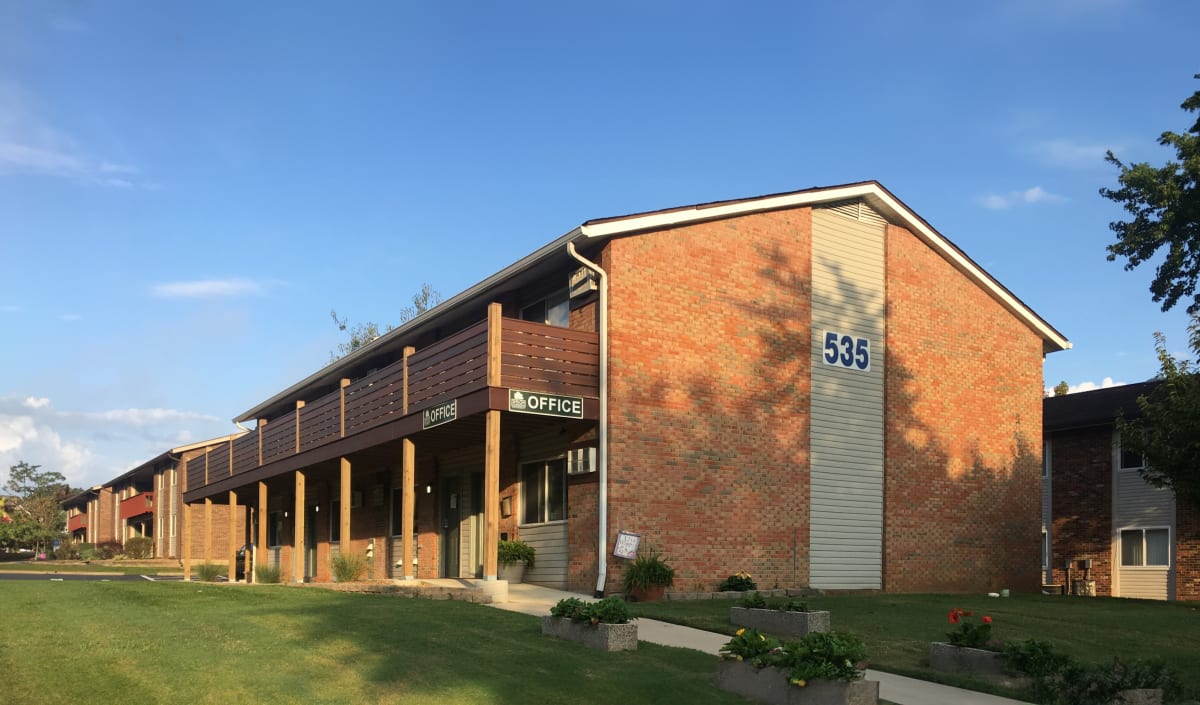 Photos and Video of Shiloh Commons Holdings in Shiloh, IL