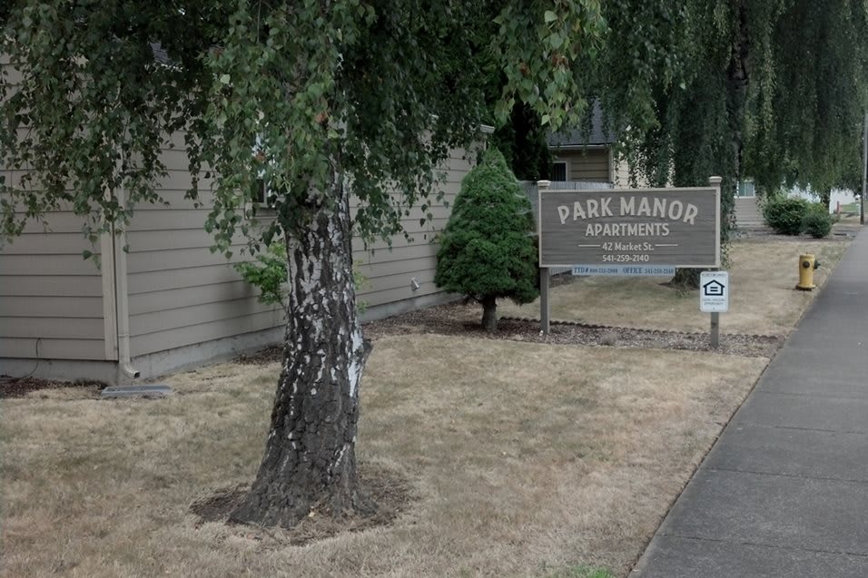Photos and Video of Park Manor in Lebanon, OR