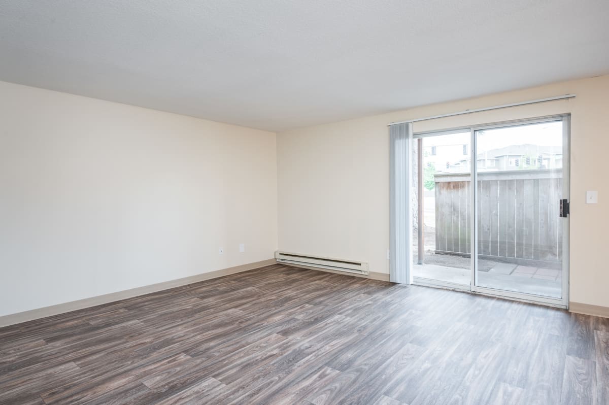 Photos and Video of Amber Court Apartments in Aloha, OR