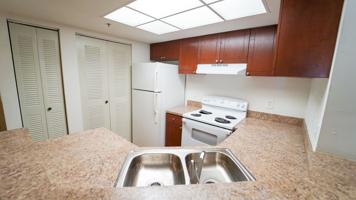 Photos and Video of Homestead Colony Apartments in Homestead, FL