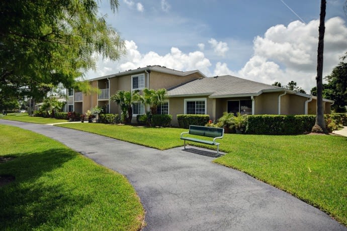 Photos and Video of River Park Place Apartments in Vero Beach, FL
