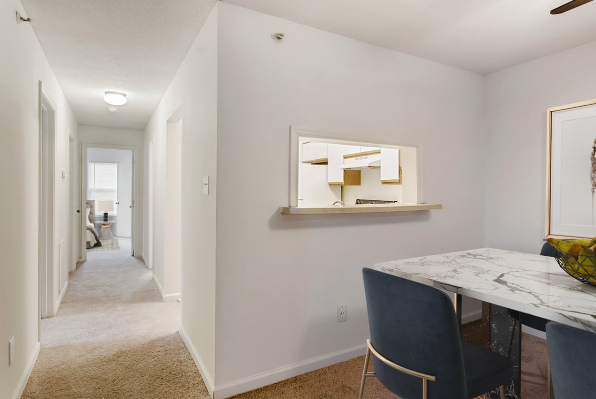 Photos and Video of Genito Glen Apartments in Midlothian, VA