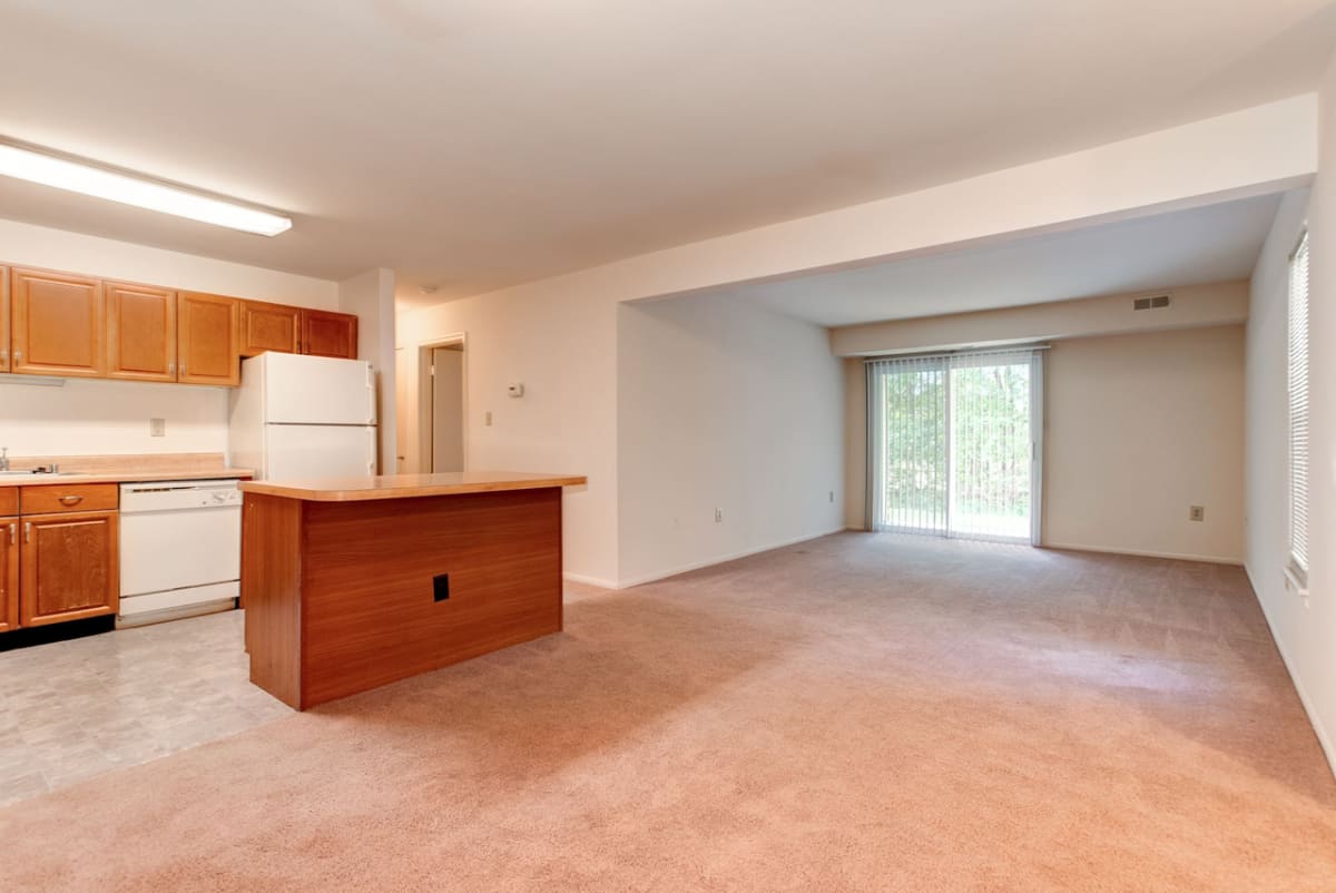 Photos and Video of Hunter's Run Apartments