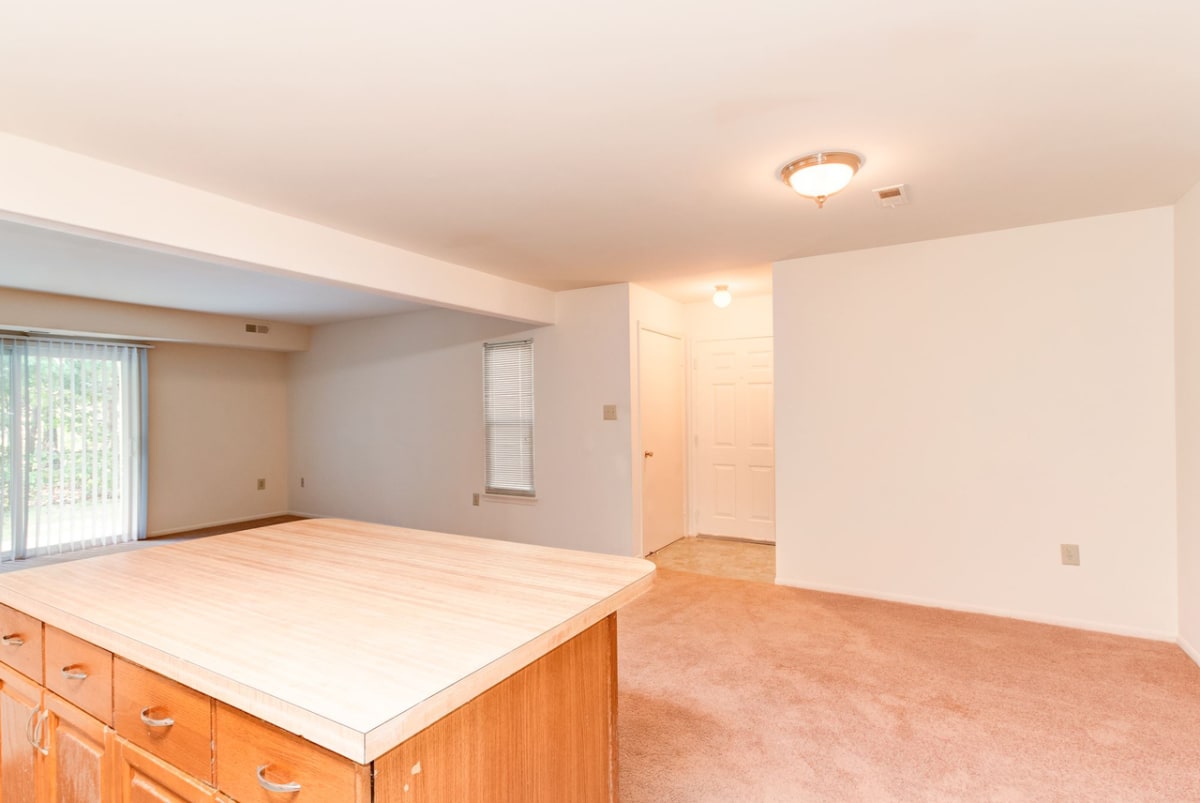 Photos and Video of Hunter's Run Apartments