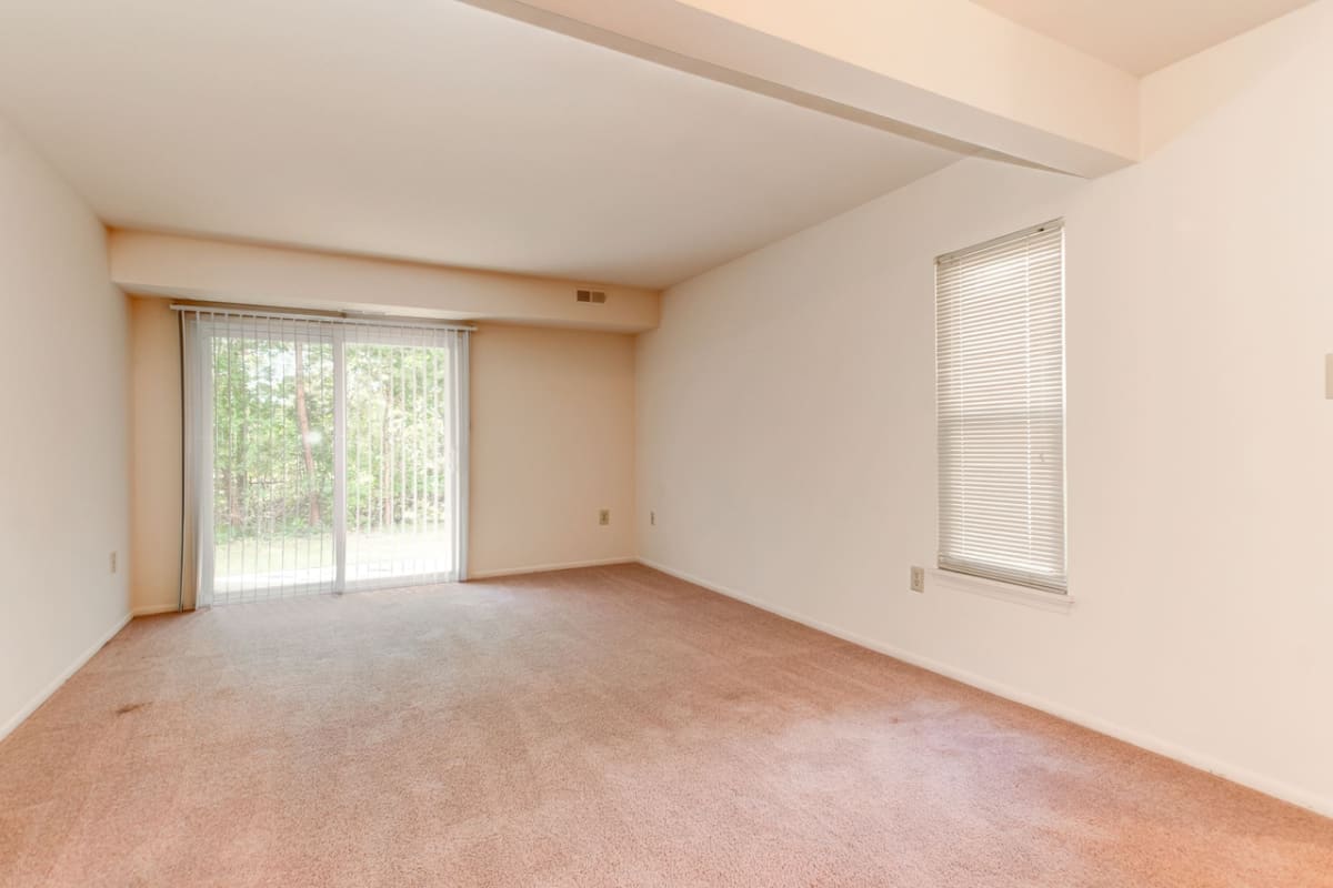 Photos and Video of Hunter's Run Apartments