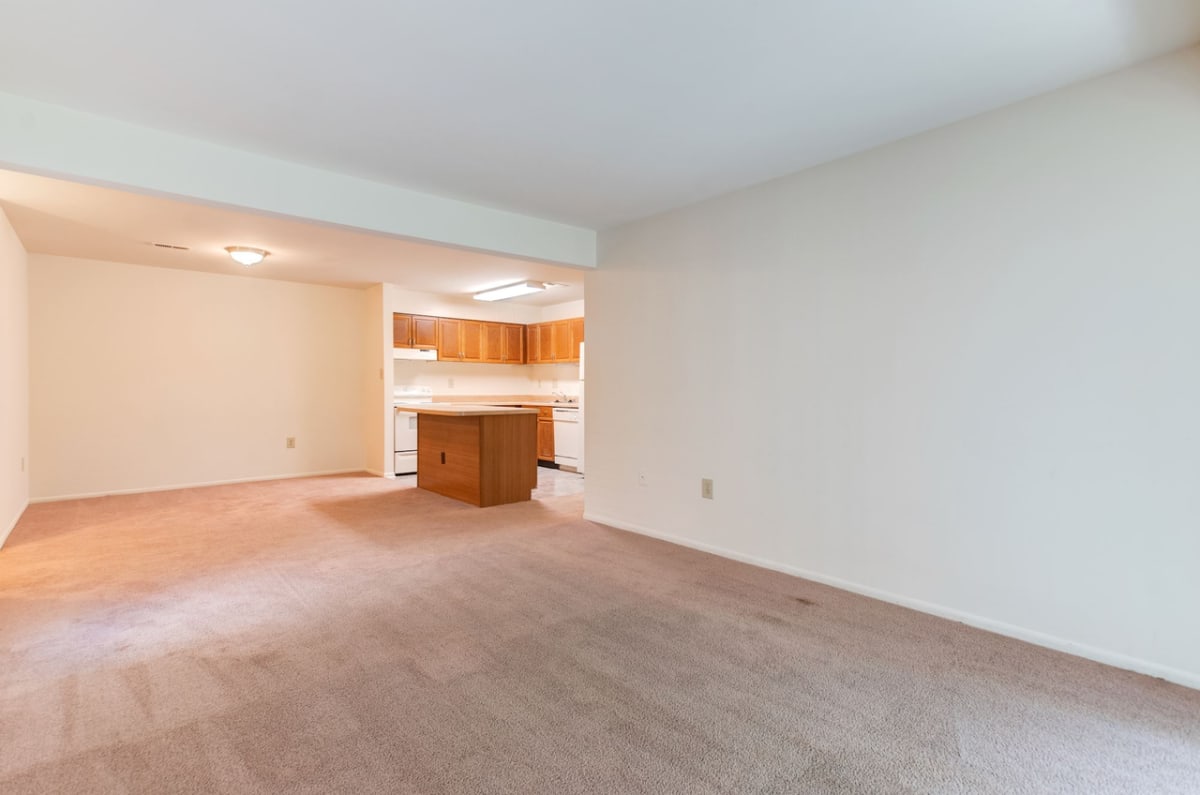 Photos and Video of Hunter's Run Apartments