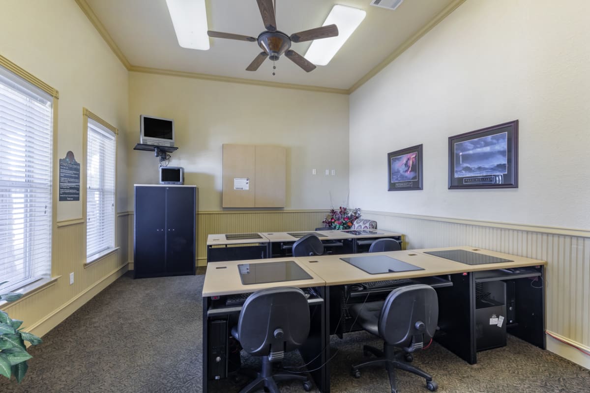 Photos and Video of Landings at Bluff Ridge Apartments in Dallas, TX