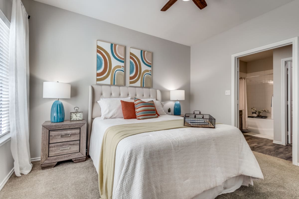 Photos and Video of Lost Spurs Ranch Apartments in Roanoke, TX