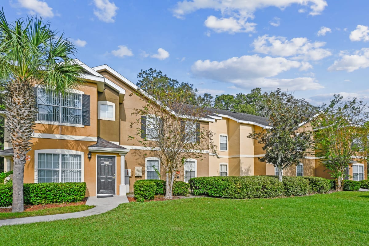 Photos & Video of West Pointe Villas Apartment Homes in Winter Garden