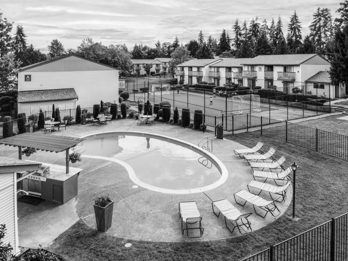 Lynnwood Apartments for Rent | Pinewood Square | Photos