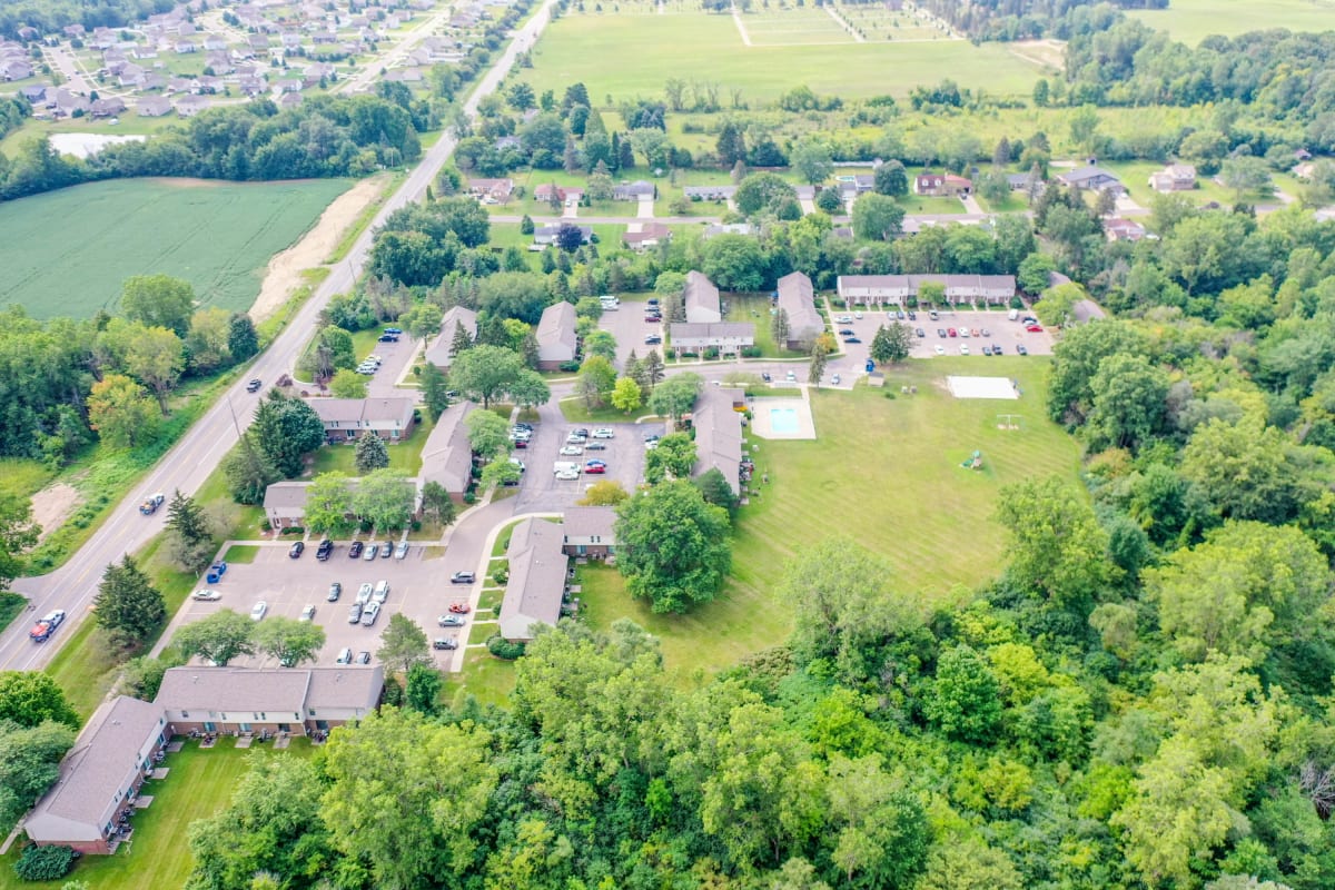 Photos and Video of Edgemont Park Townhomes in Grand Blanc, MI