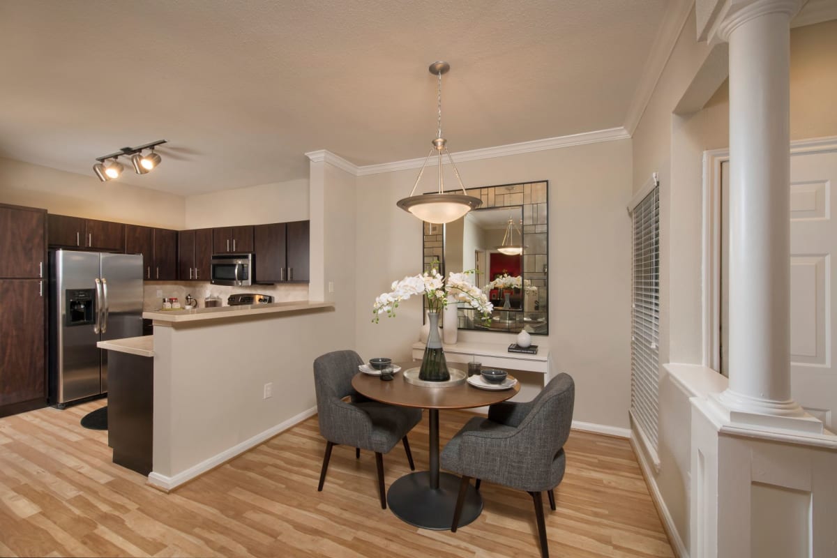 Houston Inner Loop Apartments at West U | See The Belmont