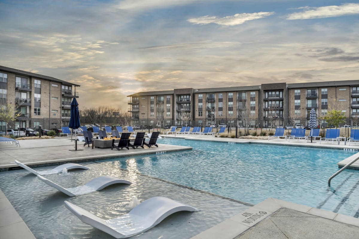 Photos and Video of Axis Grand Crossing in Grand Prairie, TX