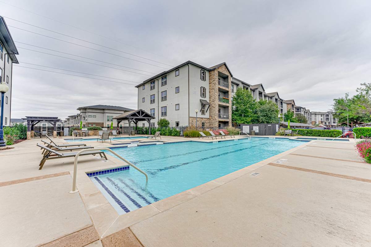 Apartments for Rent in Grapevine, TX | Vine + Vail