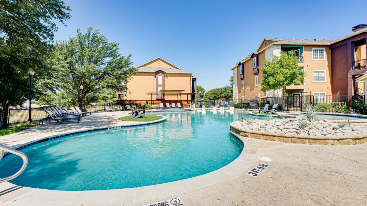 Apartments for Rent in Lewisville, TX | Limestone Ranch