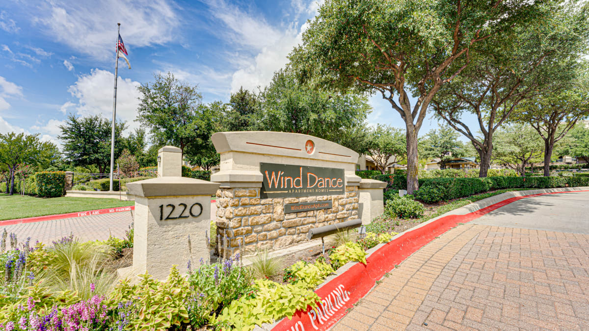 Apartments for Rent in Carrollton, TX | Wind Dance