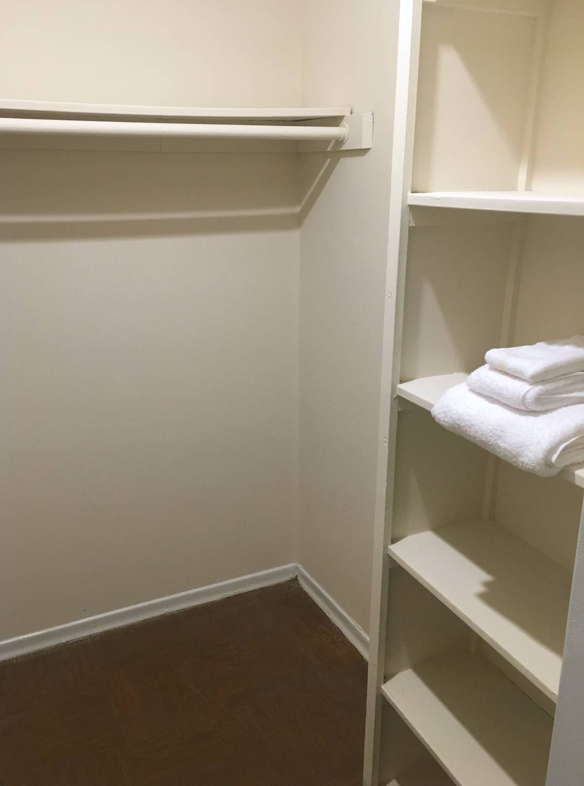 Photos and Video of Brent Place in Alexandria, VA