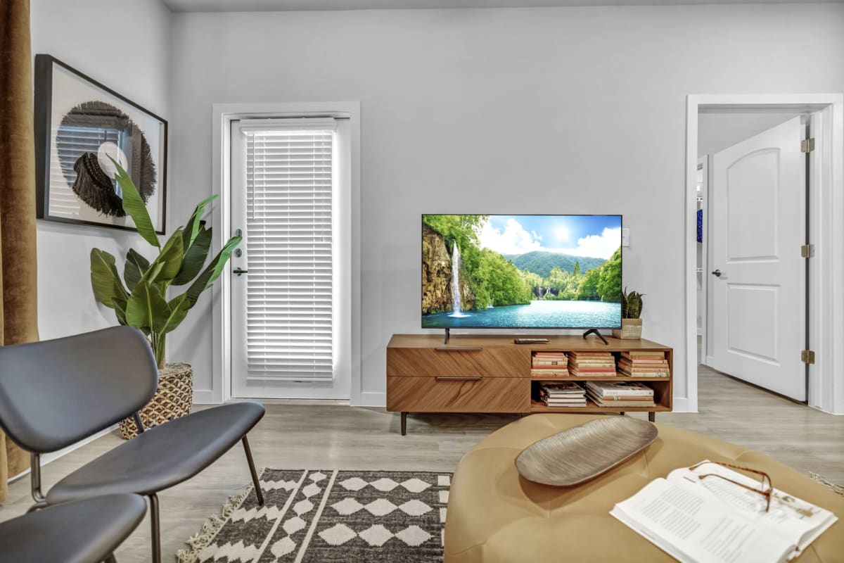 Photos and Video of Seven07 Lofts in San Antonio, TX