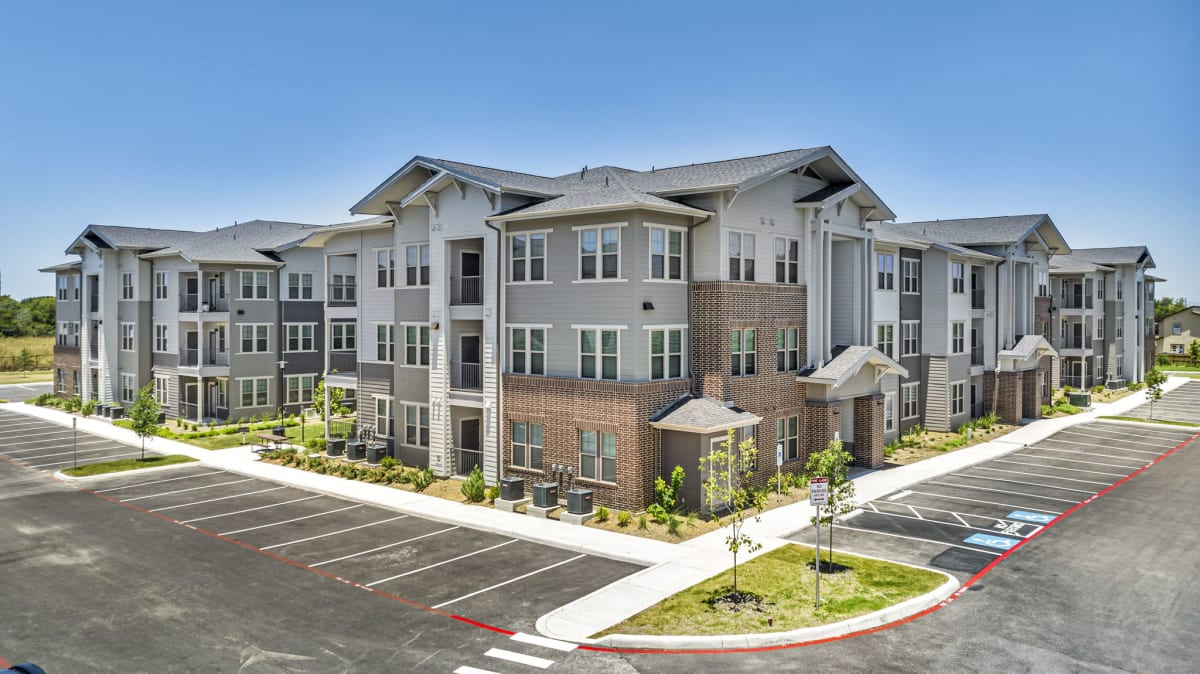 Photos and Video of Seven07 Lofts in San Antonio, TX