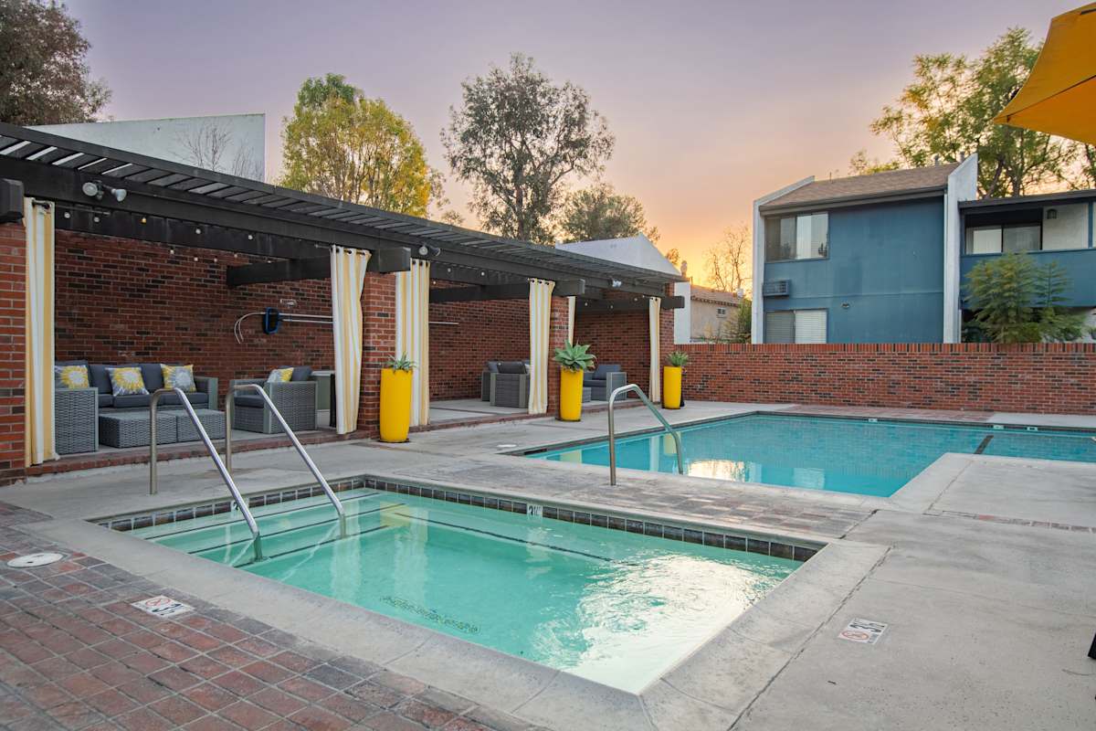 Photos and Video of Evria Claremont Apartments in Claremont, CA