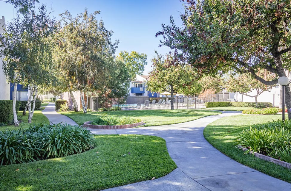 Photos and Video of Evria Claremont Apartments in Claremont, CA