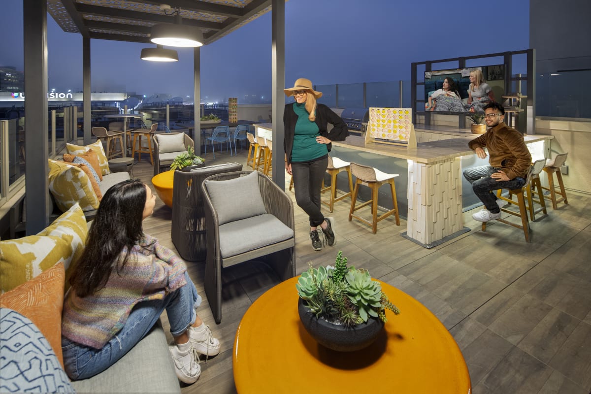 Apartments for Rent in Culver City | The Q Playa | Photos