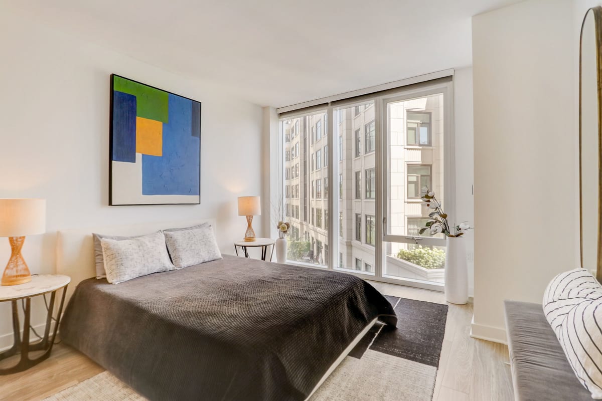 Apartments for Rent in Lincoln Park, Chicago | Lincoln Common