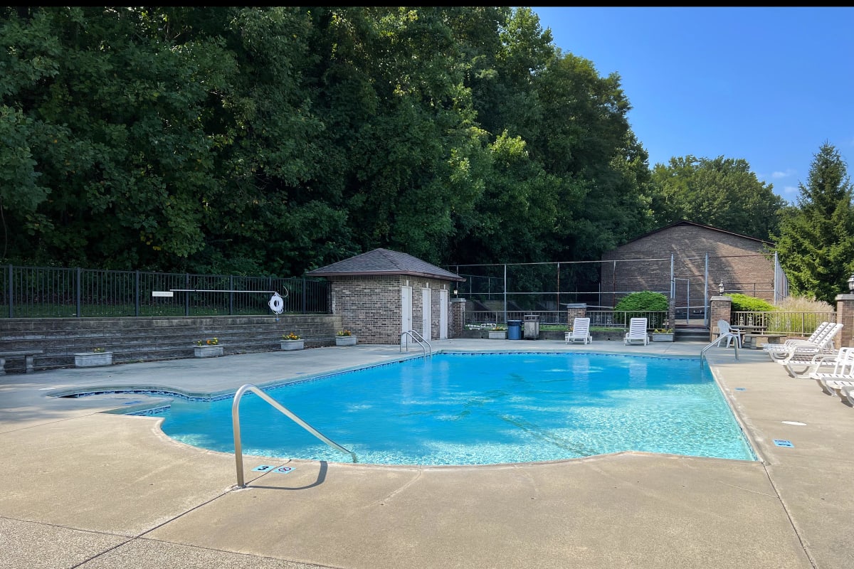 Apartments for Rent in Fort Wright, KY | Devou Village | Photos