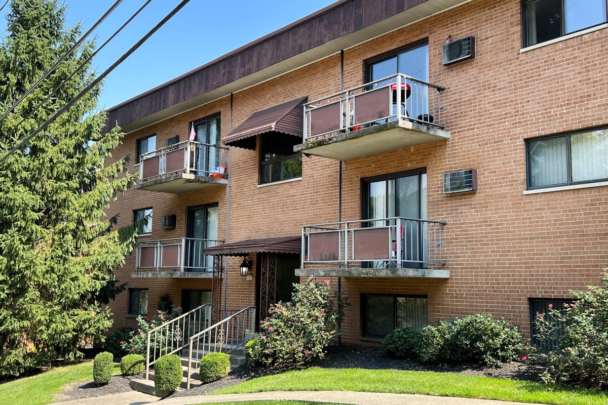 Apartments for Rent in Fort Wright, KY | Devou Village | Photos