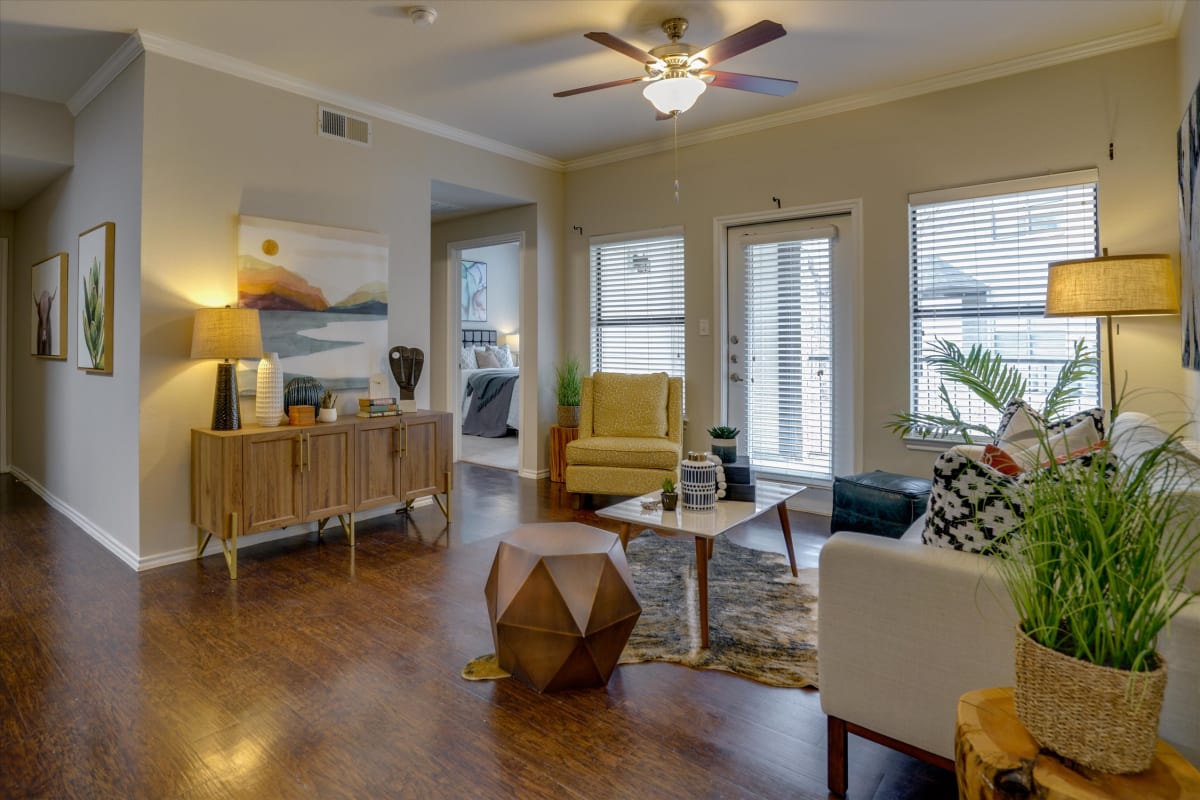 Lost Spurs Ranch Photos | Apartments in North Fort Worth