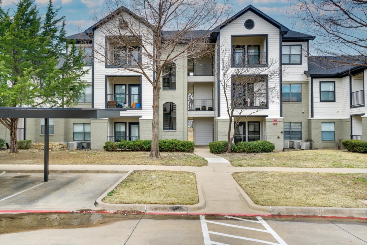 Lost Spurs Ranch Photos | Apartments in North Fort Worth