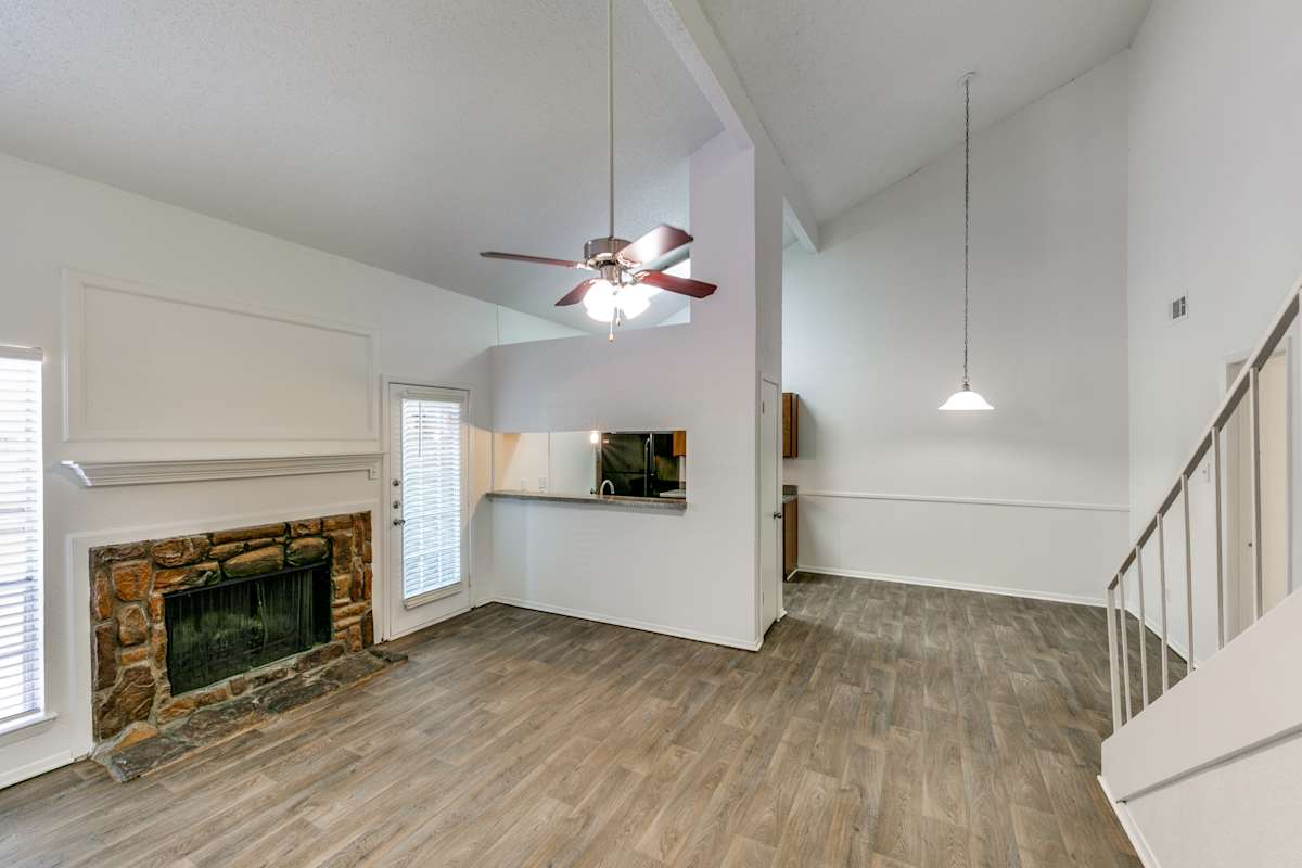 Photos and Video of Arbors On Chimney Rock in Tyler, TX