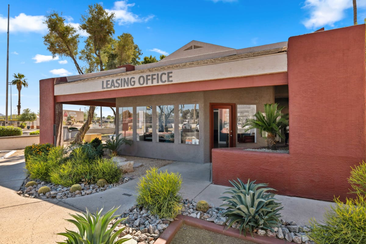 Photos and Video of Country Gables in Glendale, AZ