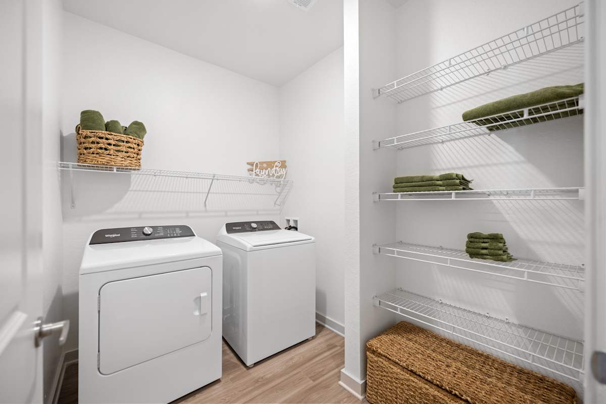 Photos and Video of Novo Gateway | Apartments and Townhomes in Fort ...