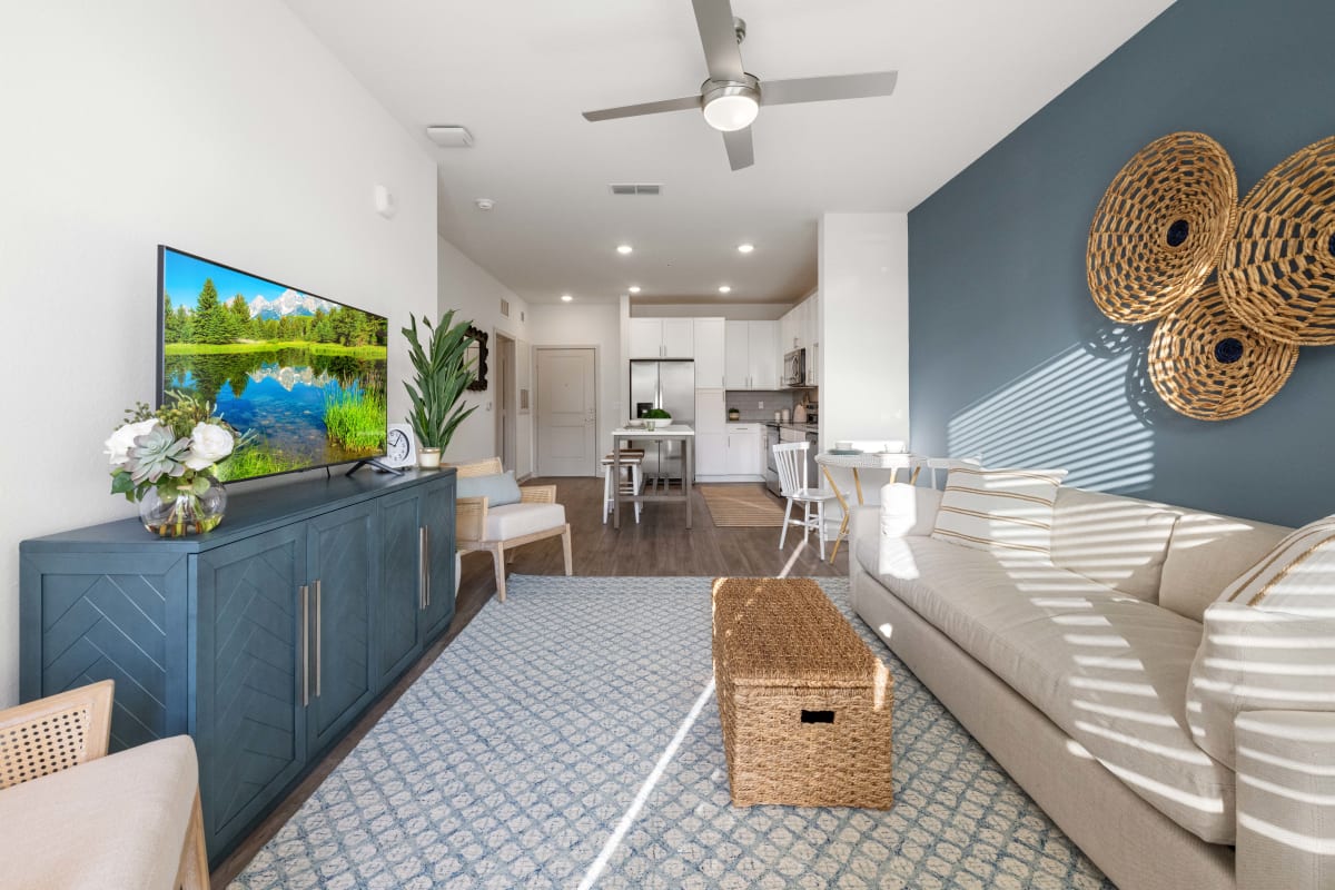 Photos of Apartments and Townhomes in Fort Myers, FL | Novo Gateway