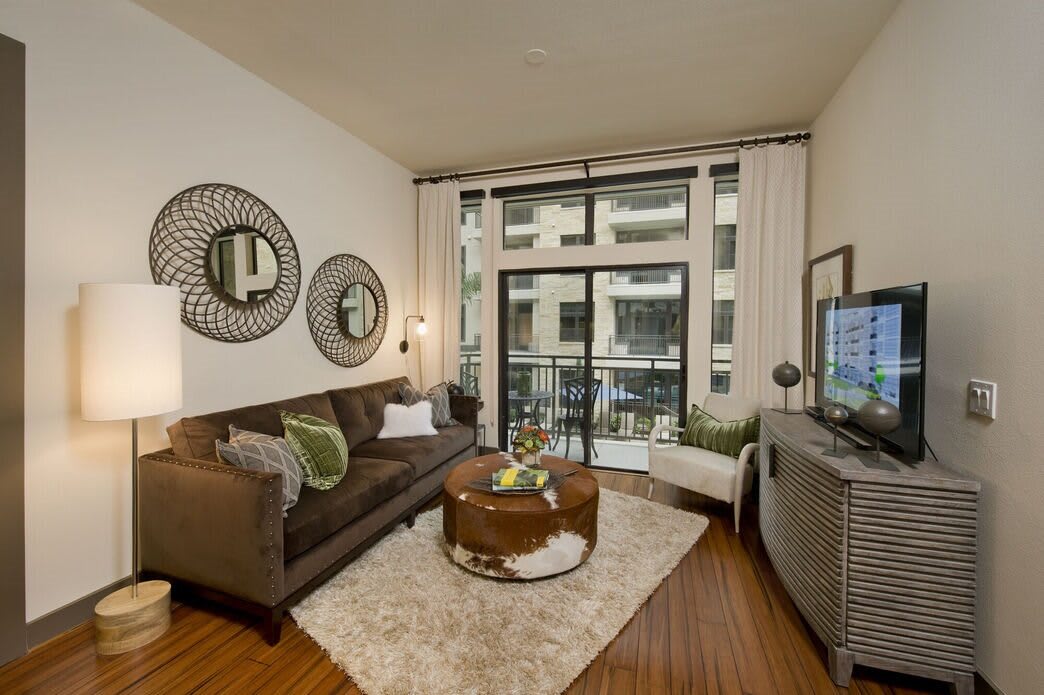 Photos | Uptown Houston Apartments