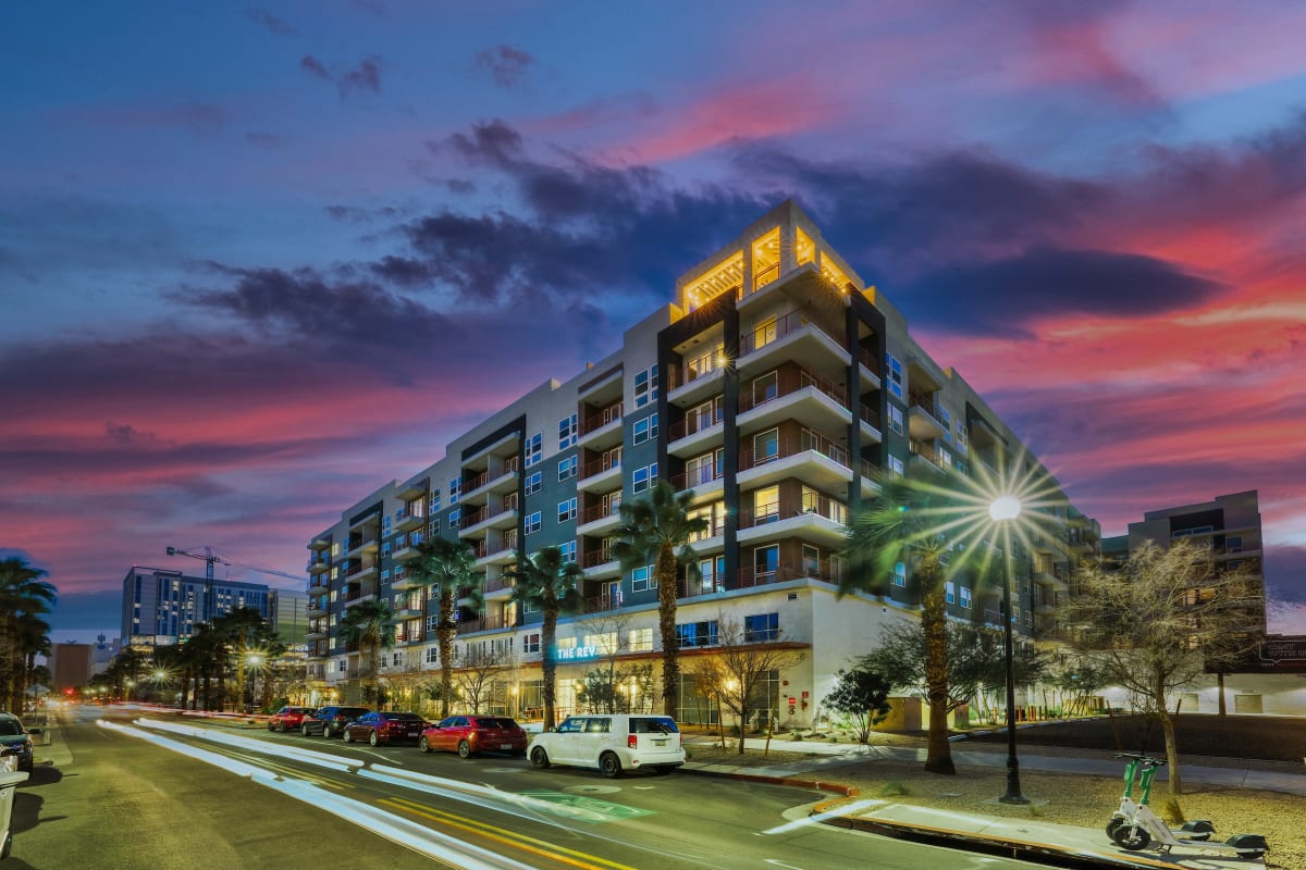 Apartments for Rent in Downtown Phoenix | The Rey Downtown