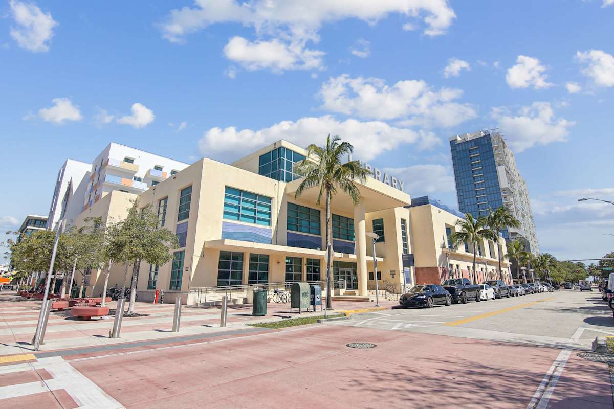 Photo Gallery | The Anamar at Collins Park in Miami Beach