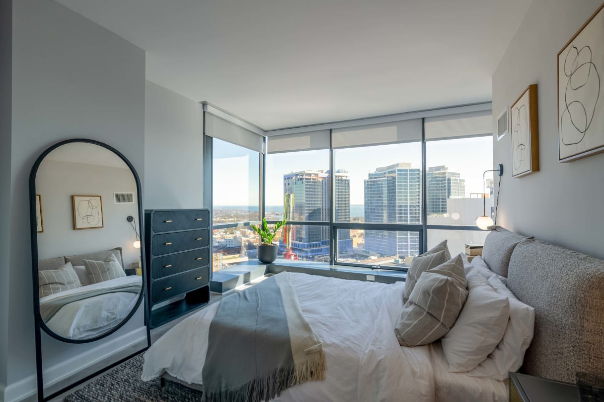 Encore 325 Apartments Photo Gallery | New Rochelle