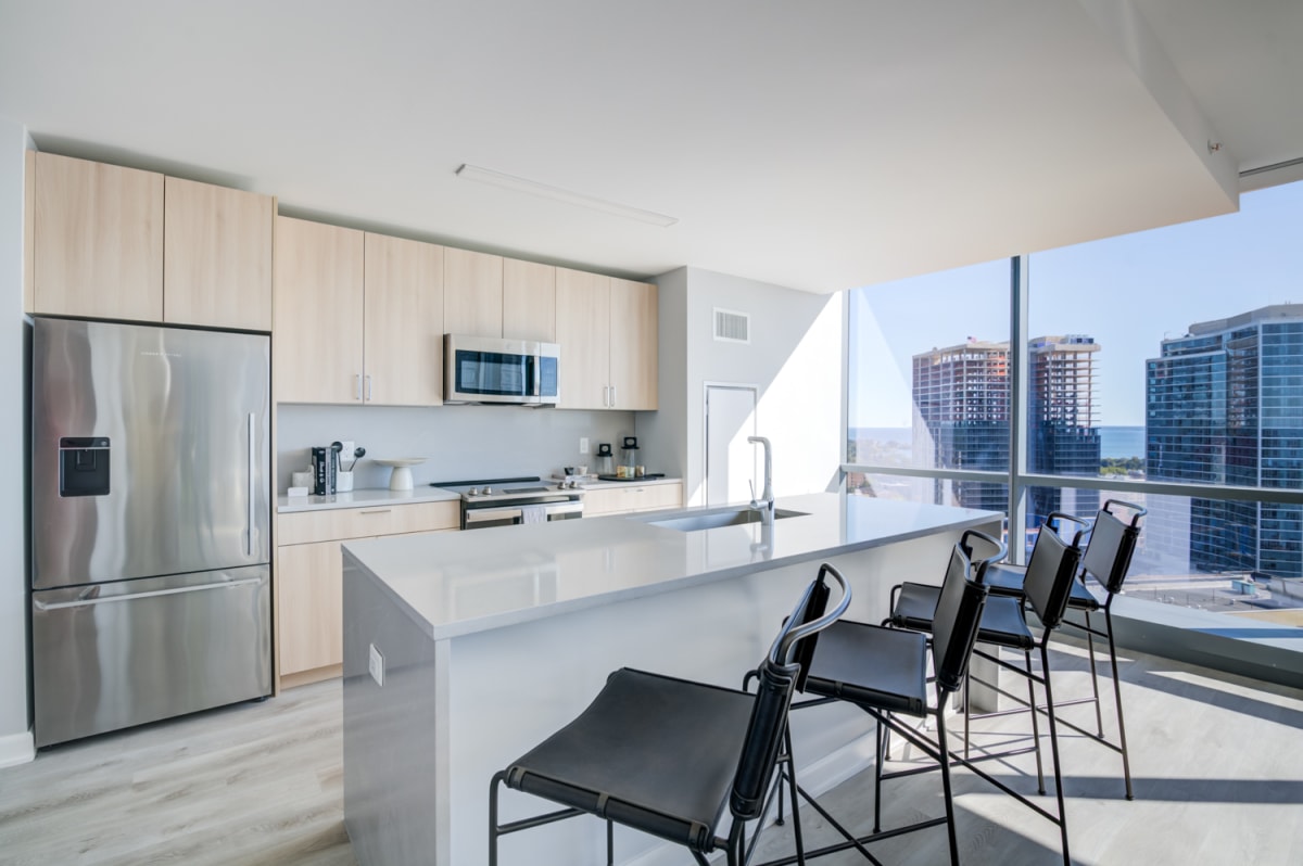 Encore 325 Apartments Photo Gallery | New Rochelle