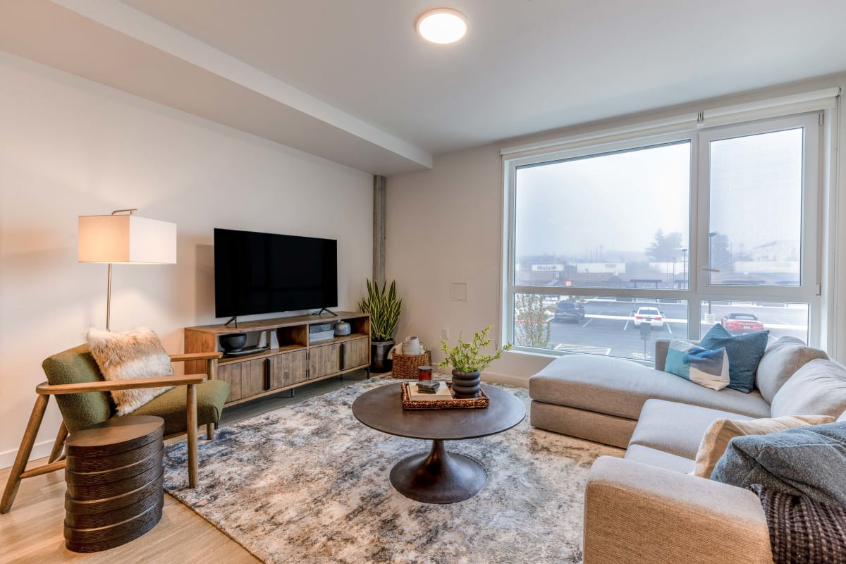 1 & 2-Bedroom Apartments in Everett, WA | Photo Gallery