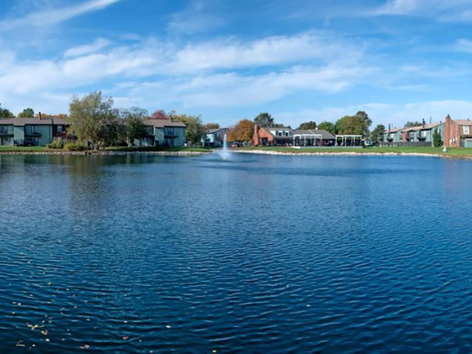 Photos and Video of Pavilion Lakes Apartments in Evansville, IN
