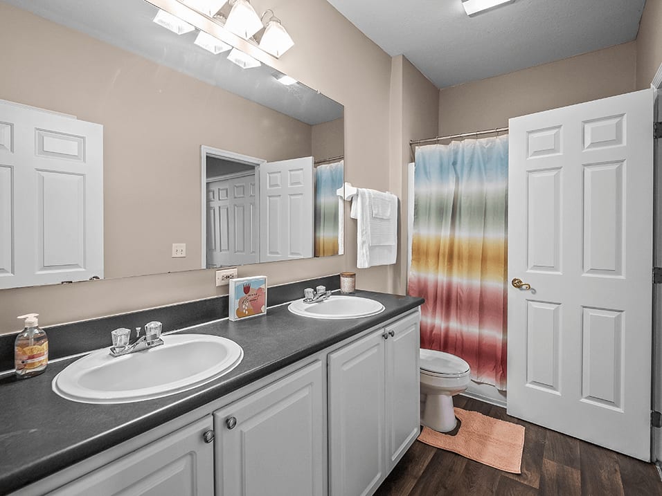 Photo Gallery | Creekside At Taylor Square | Reynoldsburg, OH